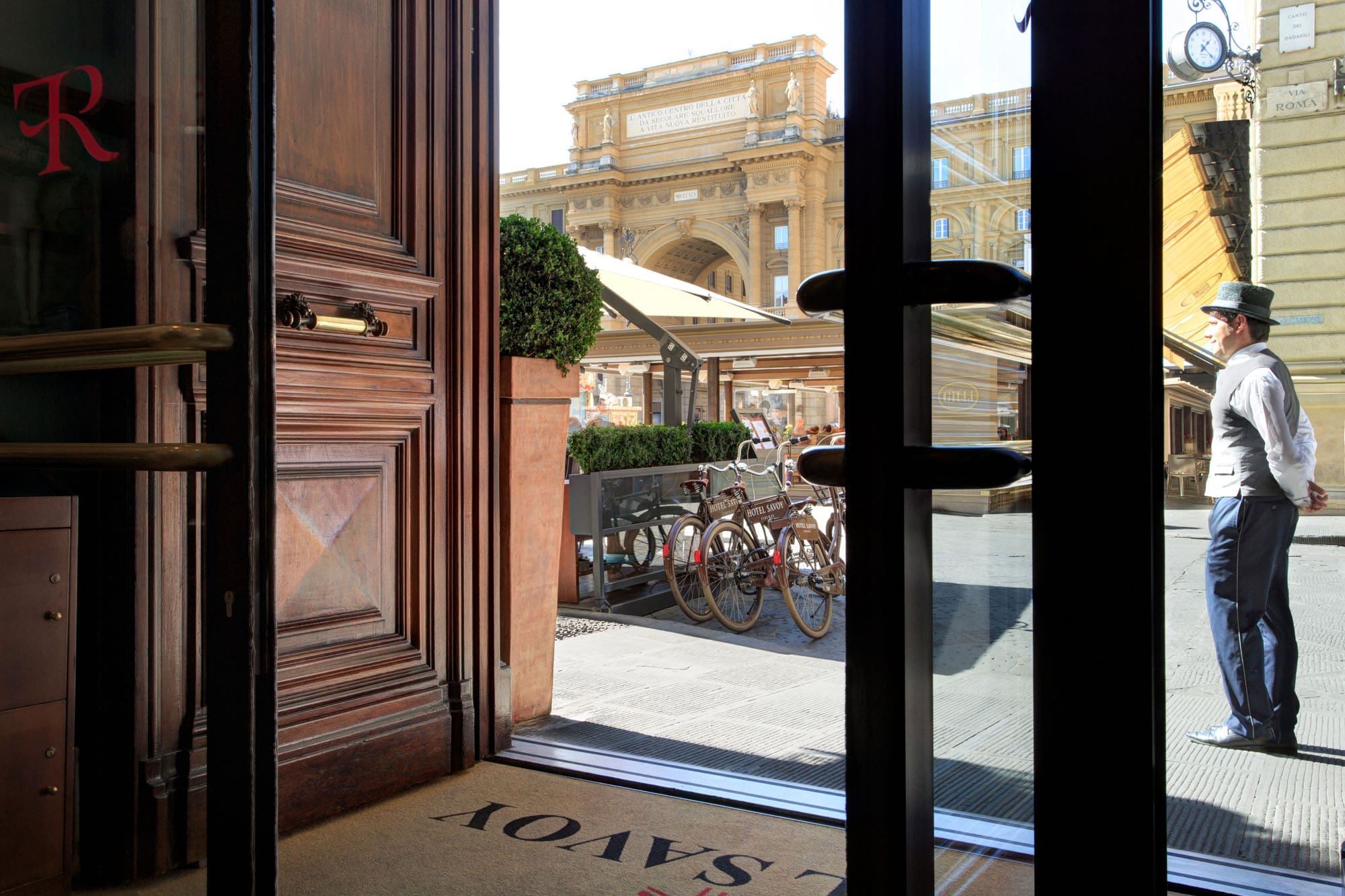 Luxury Rooms and Suites in Florence | Hotel Savoy