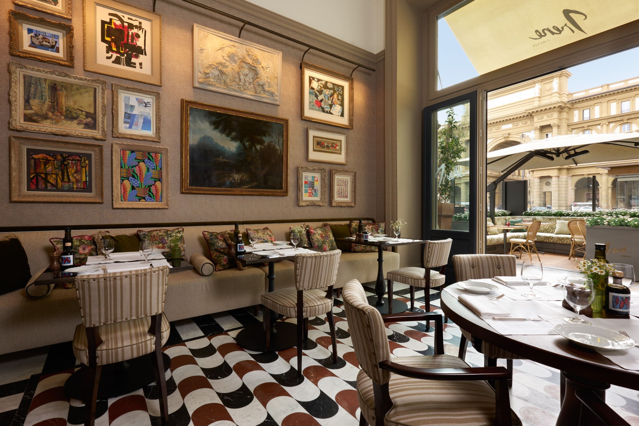 Scuola del Cuoio | Tours in Florence | Hotel Savoy