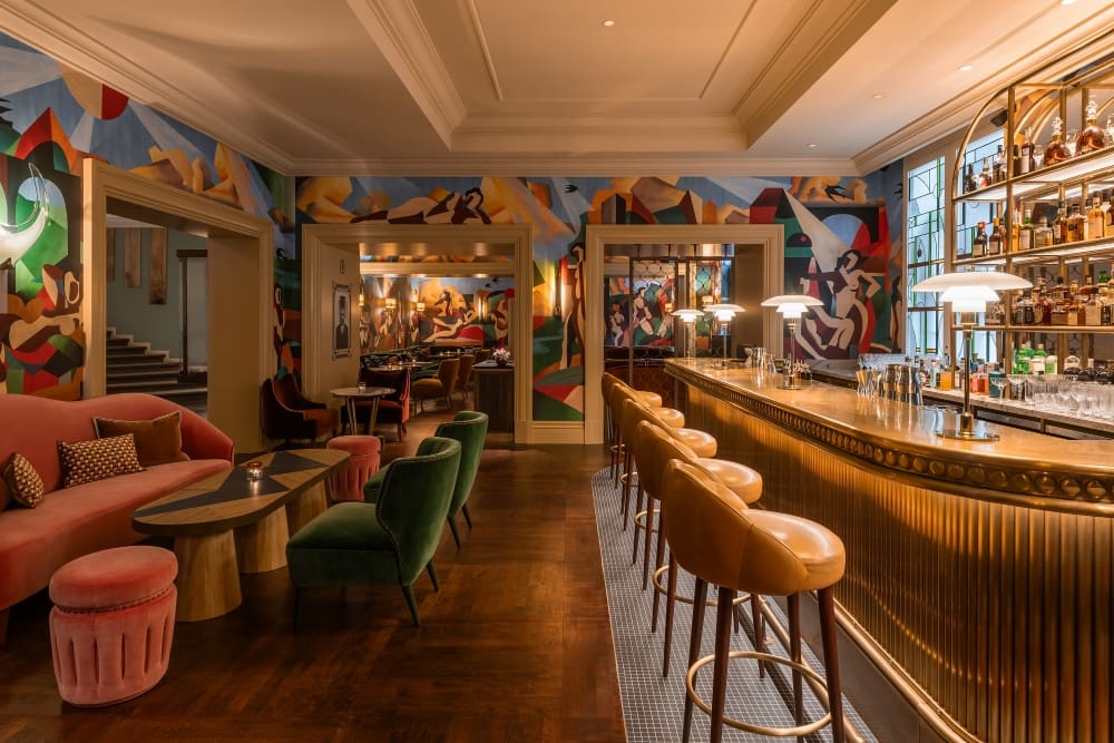 Bar Magritte | A Unique Cocktail Bar in Brussels