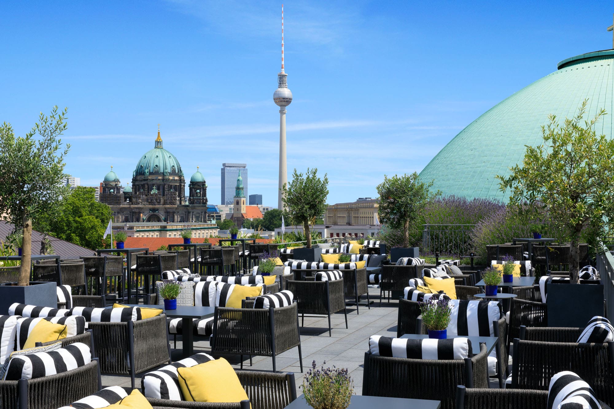 Rooftop Terrace | Cocktail Bar in Berlin | Hotel de Rome